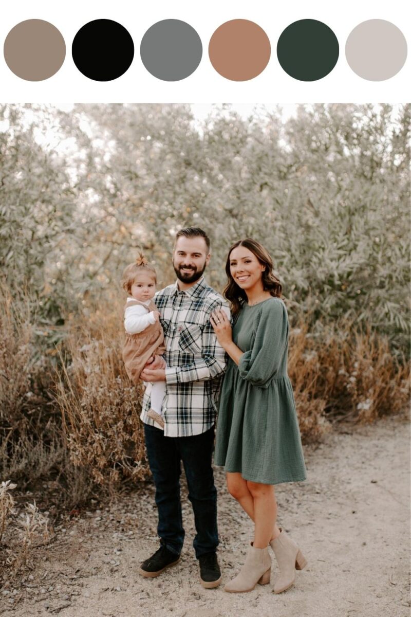 Fall Family Pictures Outfits - Color Palettes For Photoshoot