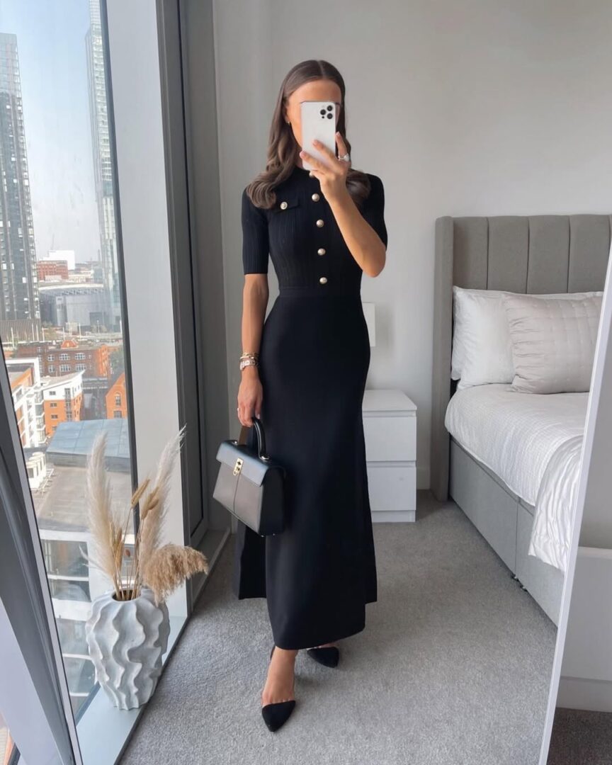 Graduation Outfits For Mothers: Dress To Celebrate In Style