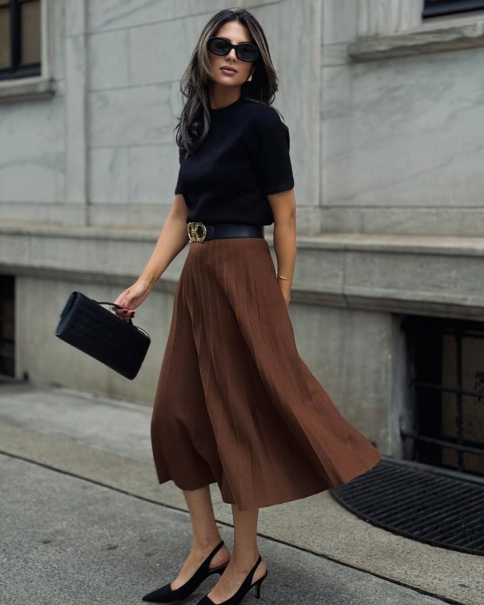 Modern And Flattering Inverted Triangle Outfits Ideas To Try