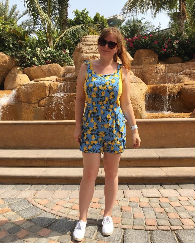 Cute And Practical Waterpark Outfits Every Woman Will Love
